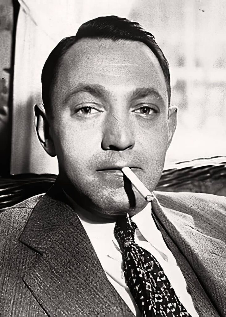 About Arthur - Chasing ArthurChasing Arthur